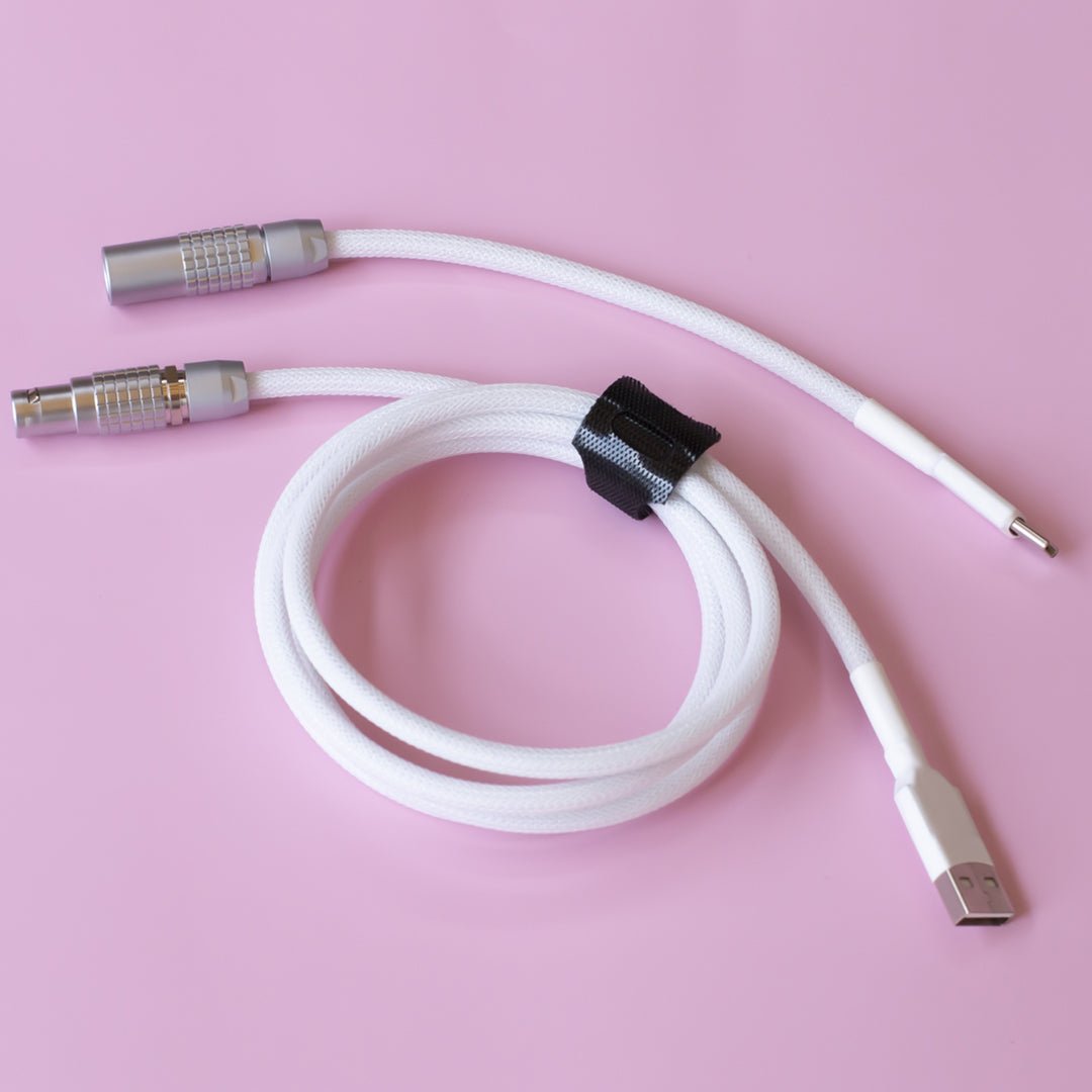 White Lemo Cable for keyboard.